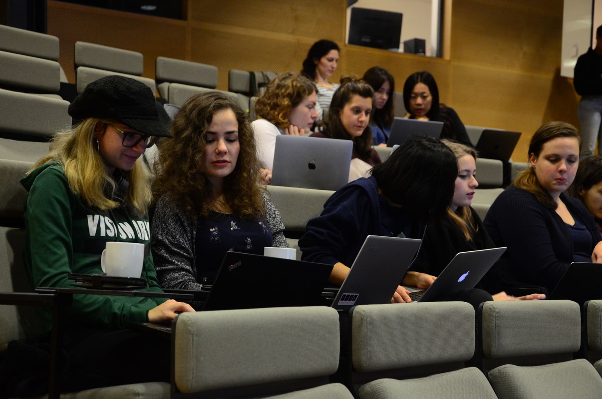 Pink Programming Sunday | a day of coding, inspiration and networking