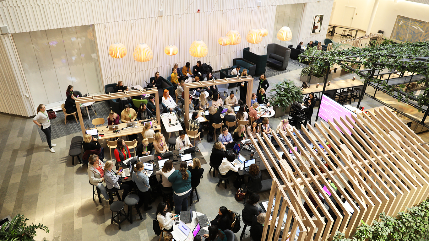 Pink Programming Digital Sunday with Spotify | create your own music ...