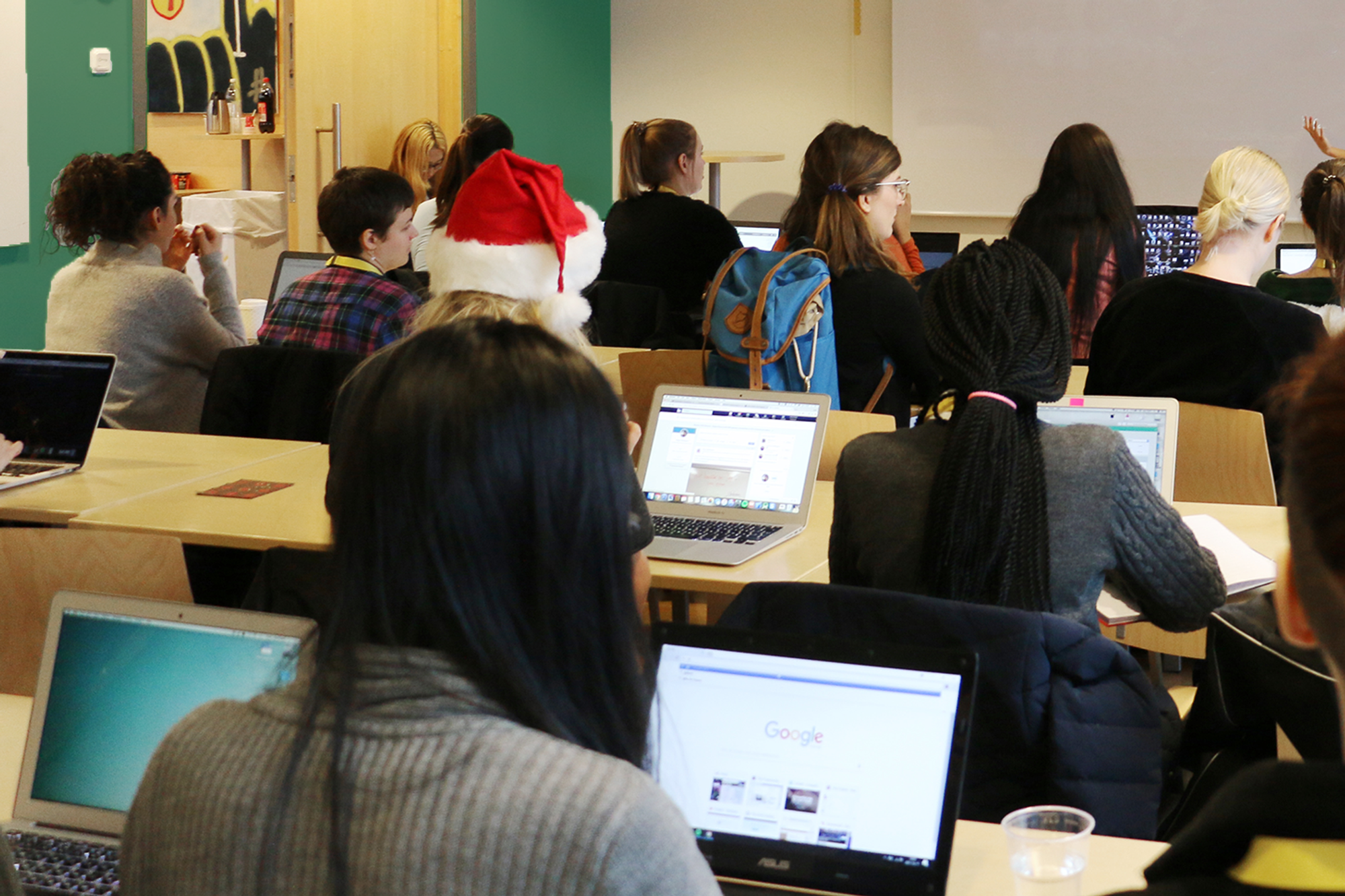 Pink Programming Sunday with Verisure | Code to save Christmas!