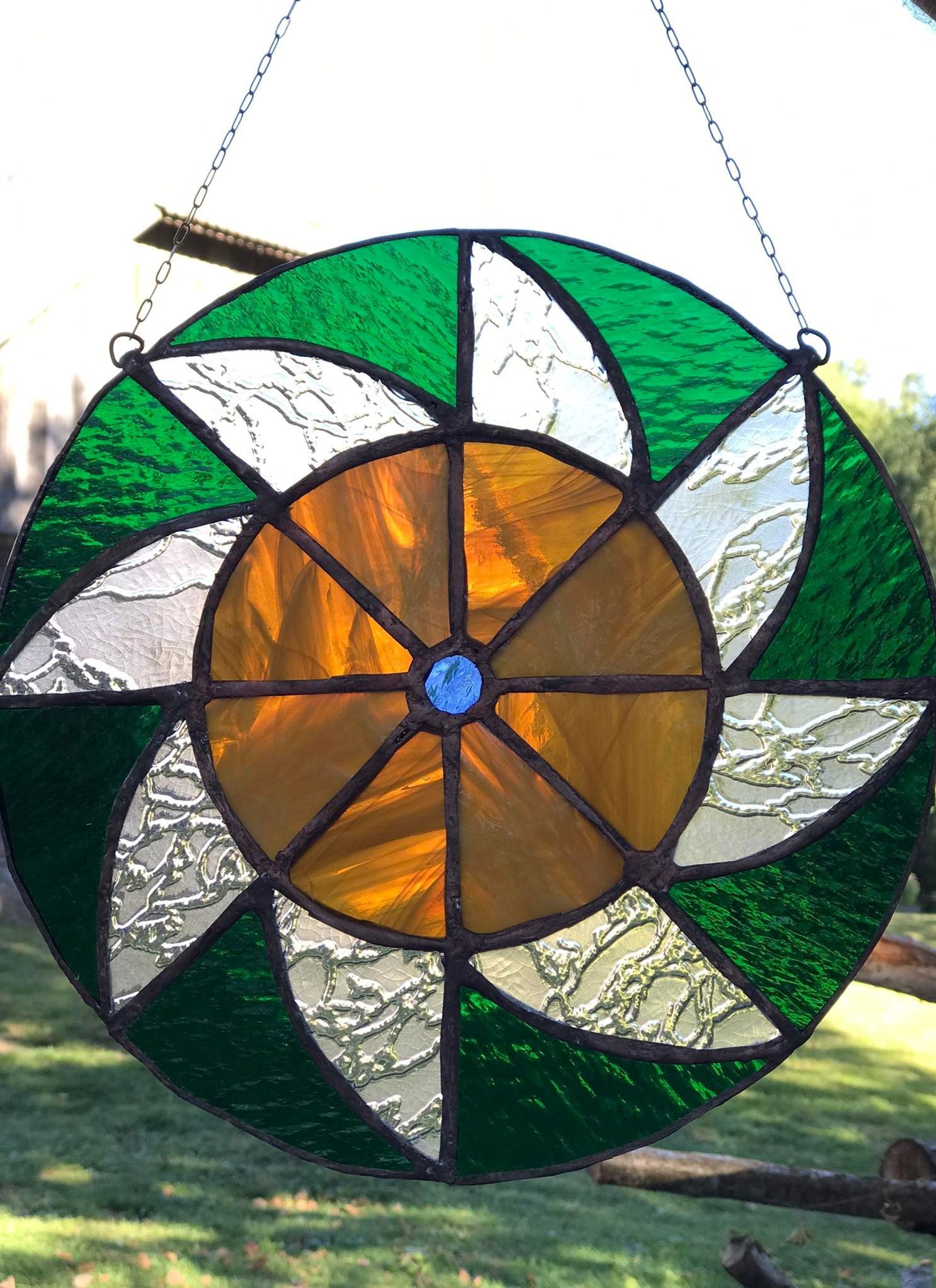 Stikla vitrāžas darināšana